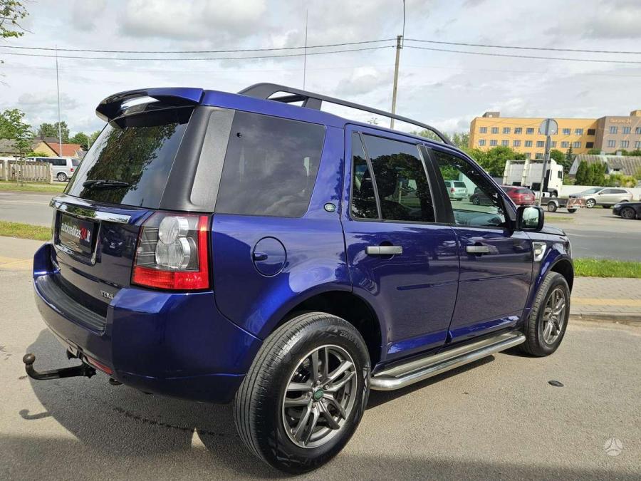 Violet Land Rover Freelander 2011 in Siauliai, with an engine capacity of 2.18 L and mileage of 294 thousand km for 7450 €, photo 7 on AUTOMOTO.COM.LV