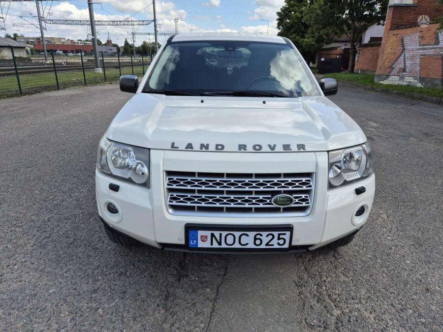 Balts Land Rover Freelander 2010 Šauļi, ar dzinēja tilpumu 2.20 L un nobraukumu 256 tūkst. km par 4500 €, foto 3 vietnē AUTOMOTO.COM.LV