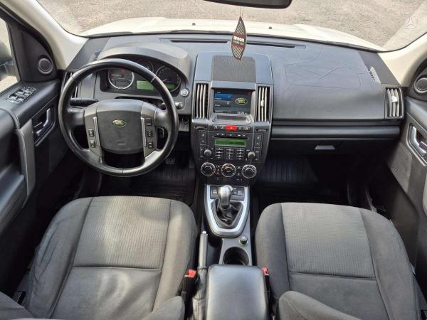 Balts Land Rover Freelander 2010 Šauļi, ar dzinēja tilpumu 2.20 L un nobraukumu 256 tūkst. km par 4500 €, foto 9 vietnē AUTOMOTO.COM.LV