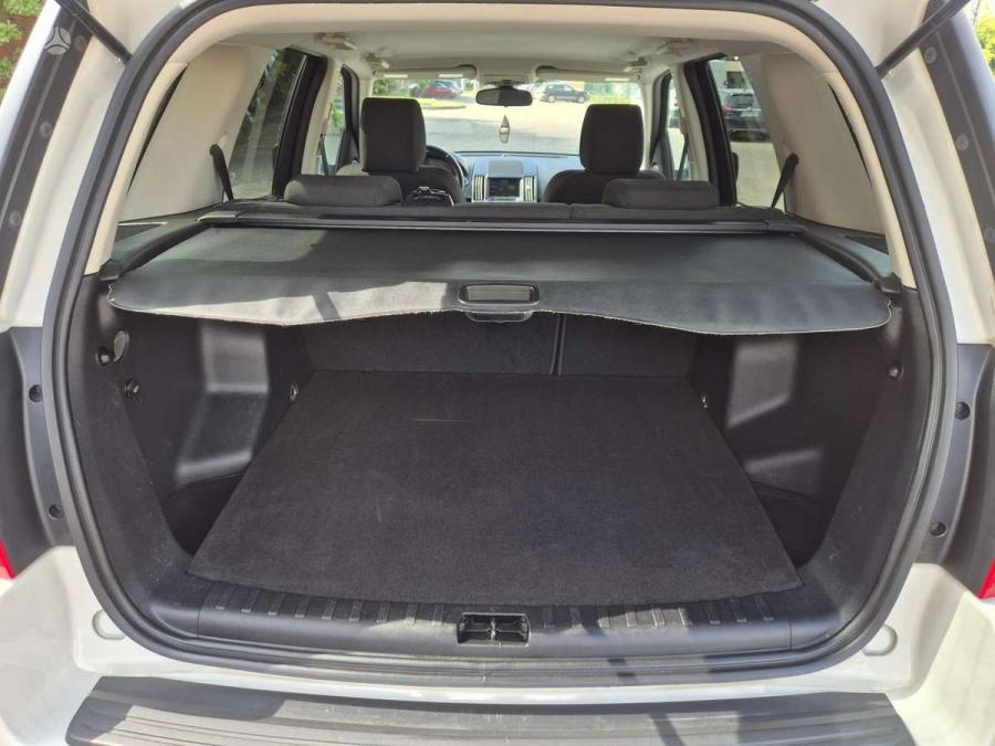 Balts Land Rover Freelander 2010 Šauļi, ar dzinēja tilpumu 2.20 L un nobraukumu 256 tūkst. km par 4500 €, foto 12 vietnē AUTOMOTO.COM.LV