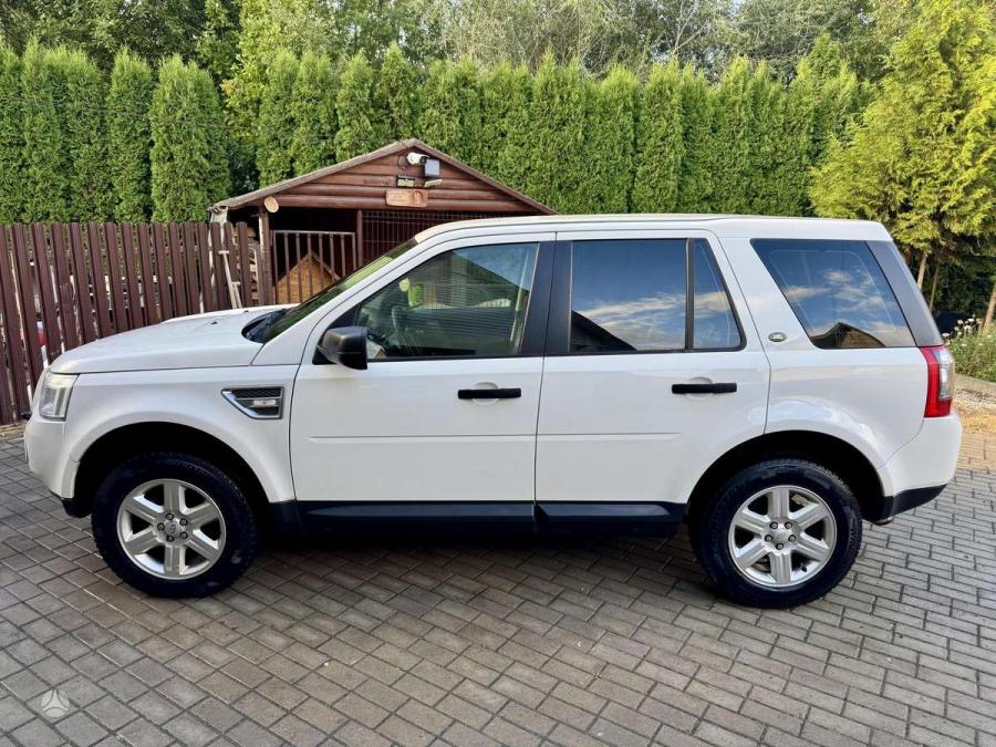 Balts Land Rover Freelander 2010 Anykščiai, ar dzinēja tilpumu 2.18 L un nobraukumu 226 tūkst. km par 3100 €, foto 7 vietnē AUTOMOTO.COM.LV
