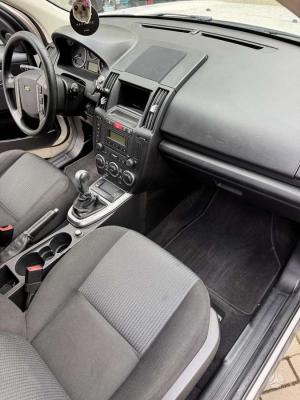 Balts Land Rover Freelander 2010 Anykščiai, ar dzinēja tilpumu 2.18 L un nobraukumu 226 tūkst. km par 3100 €, foto 11 vietnē AUTOMOTO.COM.LV
