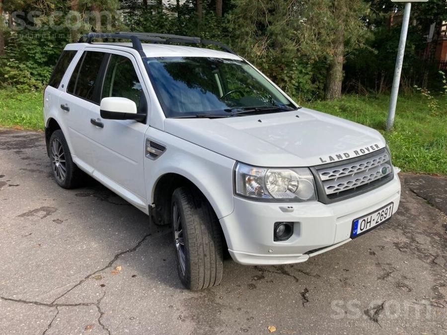 Balts Land Rover Freelander 2011 Rīga, ar dzinēja tilpumu 2.20 L un nobraukumu 223 tūkst. km par 7200 €, foto 3 vietnē AUTOMOTO.COM.LV