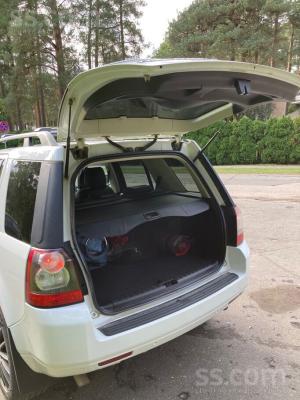 Balts Land Rover Freelander 2011 Rīga, ar dzinēja tilpumu 2.20 L un nobraukumu 223 tūkst. km par 7200 €, foto 12 vietnē AUTOMOTO.COM.LV