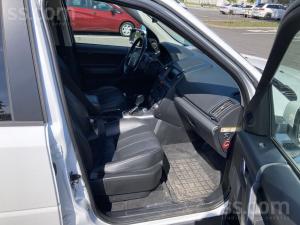 Balts Land Rover Freelander 2011 Rīga, ar dzinēja tilpumu 2.20 L un nobraukumu 223 tūkst. km par 7550 €, foto 10 vietnē AUTOMOTO.COM.LV