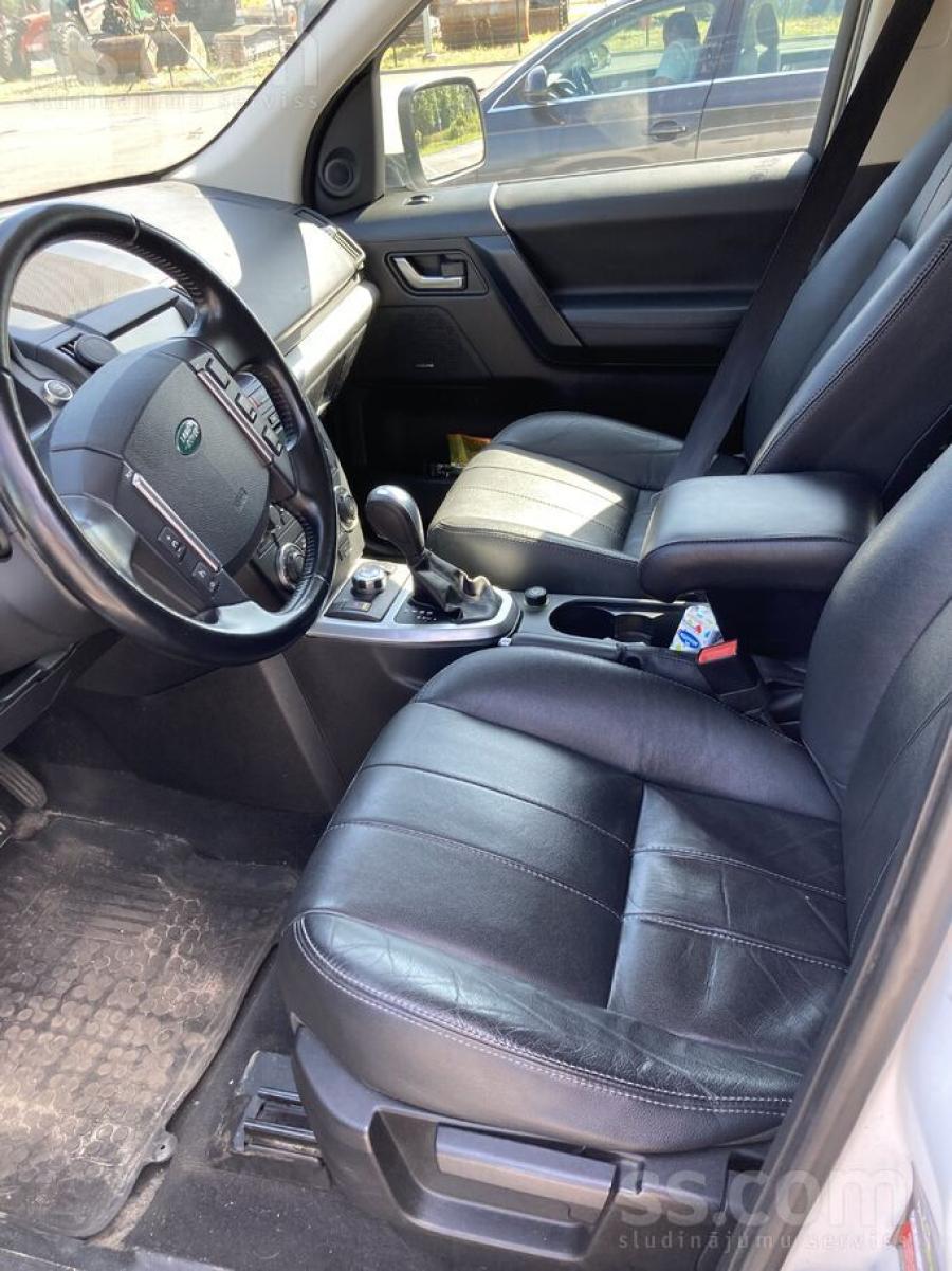 Balts Land Rover Freelander 2011 Rīga, ar dzinēja tilpumu 2.20 L un nobraukumu 223 tūkst. km par 7550 €, foto 11 vietnē AUTOMOTO.COM.LV