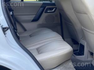 Balts Land Rover Freelander 2011 Jelgava, ar dzinēja tilpumu 2.20 L un nobraukumu 267 tūkst. km par 6950 €, foto 22 vietnē AUTOMOTO.COM.LV