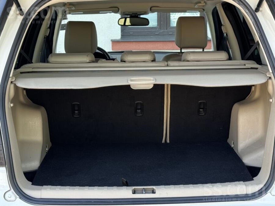Balts Land Rover Freelander 2011 Jelgava, ar dzinēja tilpumu 2.20 L un nobraukumu 267 tūkst. km par 6950 €, foto 32 vietnē AUTOMOTO.COM.LV