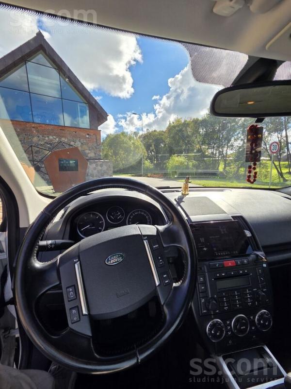 Balts Land Rover Freelander 2011 Rēzekne, ar dzinēja tilpumu 2.20 L un nobraukumu 333 tūkst. km par 6700 €, foto 7 vietnē AUTOMOTO.COM.LV
