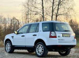 Balts Land Rover Freelander 2012 Šauļi, ar dzinēja tilpumu 2.20 L un nobraukumu 252 tūkst. km par 8450 €, foto 3 vietnē AUTOMOTO.COM.LV