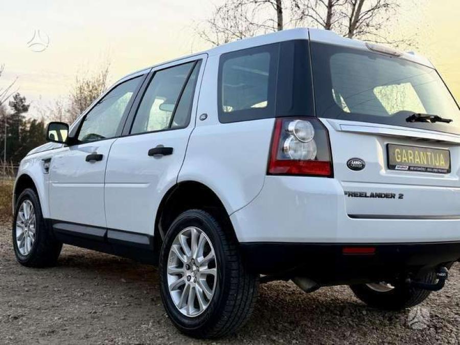 Balts Land Rover Freelander 2012 Šauļi, ar dzinēja tilpumu 2.20 L un nobraukumu 252 tūkst. km par 8450 €, foto 7 vietnē AUTOMOTO.COM.LV
