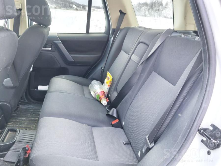 Balts Land Rover Freelander 2012 Ludza, ar dzinēja tilpumu 2.20 L un nobraukumu 205 tūkst. km par 6900 €, foto 14 vietnē AUTOMOTO.COM.LV