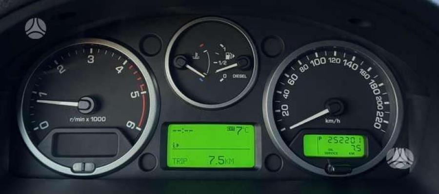 Balts Land Rover Freelander 2012 Šauļi, ar dzinēja tilpumu 2.20 L un nobraukumu 252 tūkst. km par 8450 €, foto 36 vietnē AUTOMOTO.COM.LV