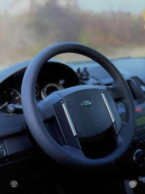 Balts Land Rover Freelander 2012 Šauļi, ar dzinēja tilpumu 2.20 L un nobraukumu 252 tūkst. km par 8450 €, foto 23 vietnē AUTOMOTO.COM.LV