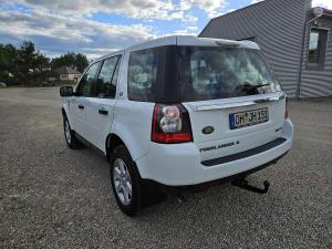 White Land Rover Freelander 2012 in Radviliskis, with an engine capacity of 2.18 L and mileage of 217 thousand km for 6600 €, photo 7 on AUTOMOTO.COM.LV