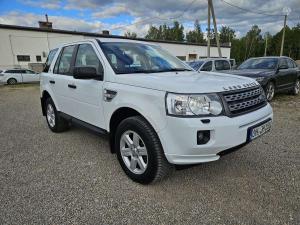 White Land Rover Freelander 2012 in Radviliskis, with an engine capacity of 2.18 L and mileage of 217 thousand km for 6600 €, photo 11 on AUTOMOTO.COM.LV