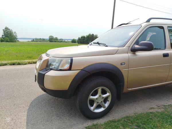 Yellow Land Rover Freelander 2004 in Vilkaviskis, with an engine capacity of 1.95 L and mileage of 223 thousand km for 3000 €, photo 2 on AUTOMOTO.COM.LV