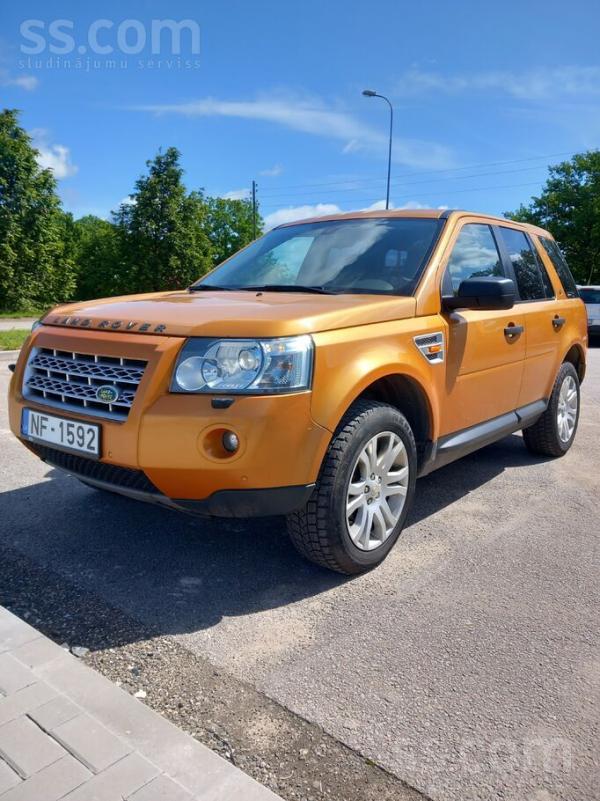 Yellow Land Rover Freelander 2007 in Cesis, with an engine capacity of 2.20 L and mileage of 305 thousand km for 2990 €, photo 1 on AUTOMOTO.COM.LV