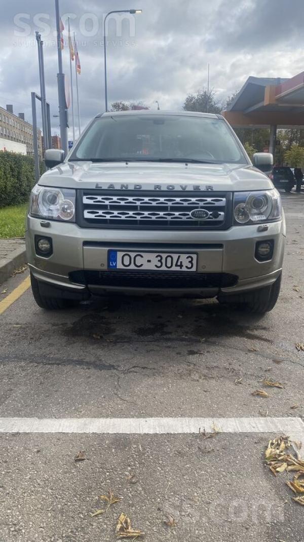 Yellow Land Rover Freelander 2011 in Riga, with an engine capacity of 2.20 L and mileage of 357 thousand km for 7500 €, photo 1 on AUTOMOTO.COM.LV
