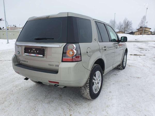 Dzeltens Land Rover Freelander 2014 Šauļi, ar dzinēja tilpumu 2.20 L un nobraukumu 243 tūkst. km par 9700 €, foto 5 vietnē AUTOMOTO.COM.LV