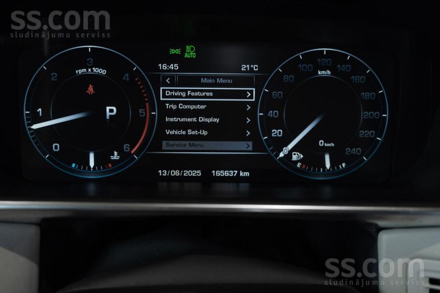 Melns Land Rover Land Rover 2013 Rīga, ar dzinēja tilpumu 4.40 L un nobraukumu 166 tūkst. km par 26450 €, foto 9 vietnē AUTOMOTO.COM.LV