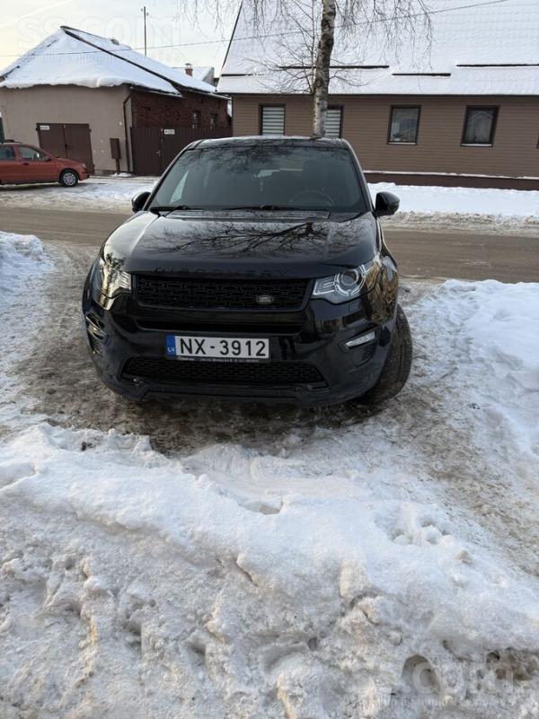 Melns Land Rover Land Rover 2019 Daugavpils, ar dzinēja tilpumu 2.00 L un nobraukumu 164 tūkst. km par 19500 €, foto 1 vietnē AUTOMOTO.COM.LV