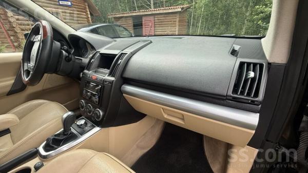 Черный Ленд Ровер Land Rover 2008 в Вентспилс, объемом двигателя 2.20 л и пробегом 292 тыс. км за 6000 €, фото 10 на AUTOMOTO.COM.LV