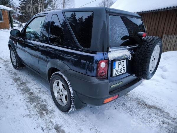 Blue Land Rover Land Rover 2002 in Gulbene, with an engine capacity of 1.80 L and mileage of 206 thousand km for 2000 €, photo 5 on AUTOMOTO.COM.LV