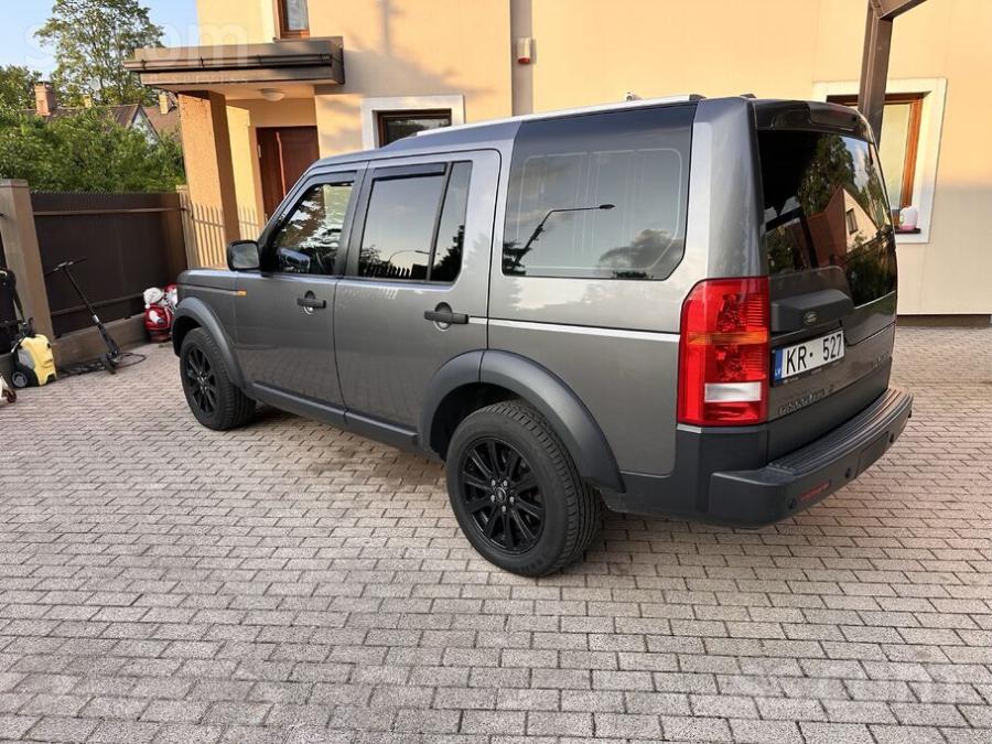 Brown Land Rover Land Rover 2008 in Jurmala, with an engine capacity of 2.70 L and mileage of 259 thousand km for 4800 €, photo 6 on AUTOMOTO.COM.LV