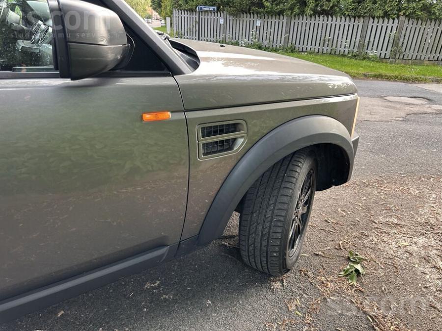Brown Land Rover Land Rover 2008 in Jurmala, with an engine capacity of 2.70 L and mileage of 259 thousand km for 4800 €, photo 12 on AUTOMOTO.COM.LV