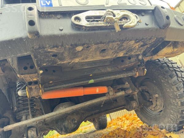Серый Ленд Ровер Land Rover 2002 в Рига, объемом двигателя 2.40 л и пробегом 300 тыс. км за 6500 €, фото 5 на AUTOMOTO.COM.LV