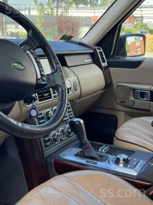Pelēks Land Rover Land Rover 2009 Rīga, ar dzinēja tilpumu 3.60 L un nobraukumu 340 tūkst. km par 4900 €, foto 6 vietnē AUTOMOTO.COM.LV