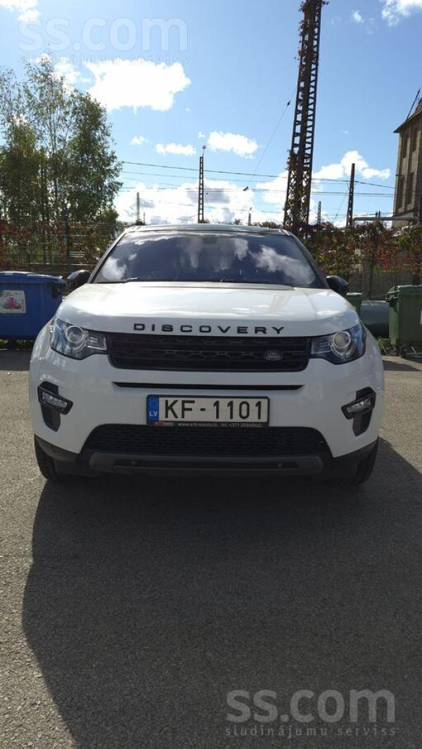 White Land Rover Land Rover 2017 in Riga, with an engine capacity of 2.00 L and mileage of 199 thousand km for 10650 €, photo 6 on AUTOMOTO.COM.LV