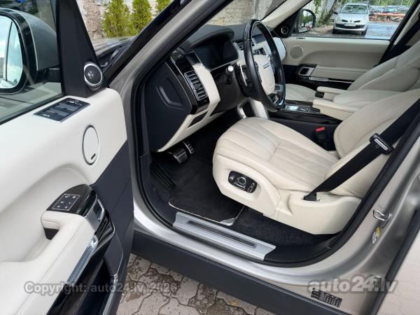 Smilšu krāsa Land Rover Range Rover 2016 Tallina, ar dzinēja tilpumu 3.00 L un nobraukumu 125 tūkst. km par 33990 €, foto 3 vietnē AUTOMOTO.COM.LV