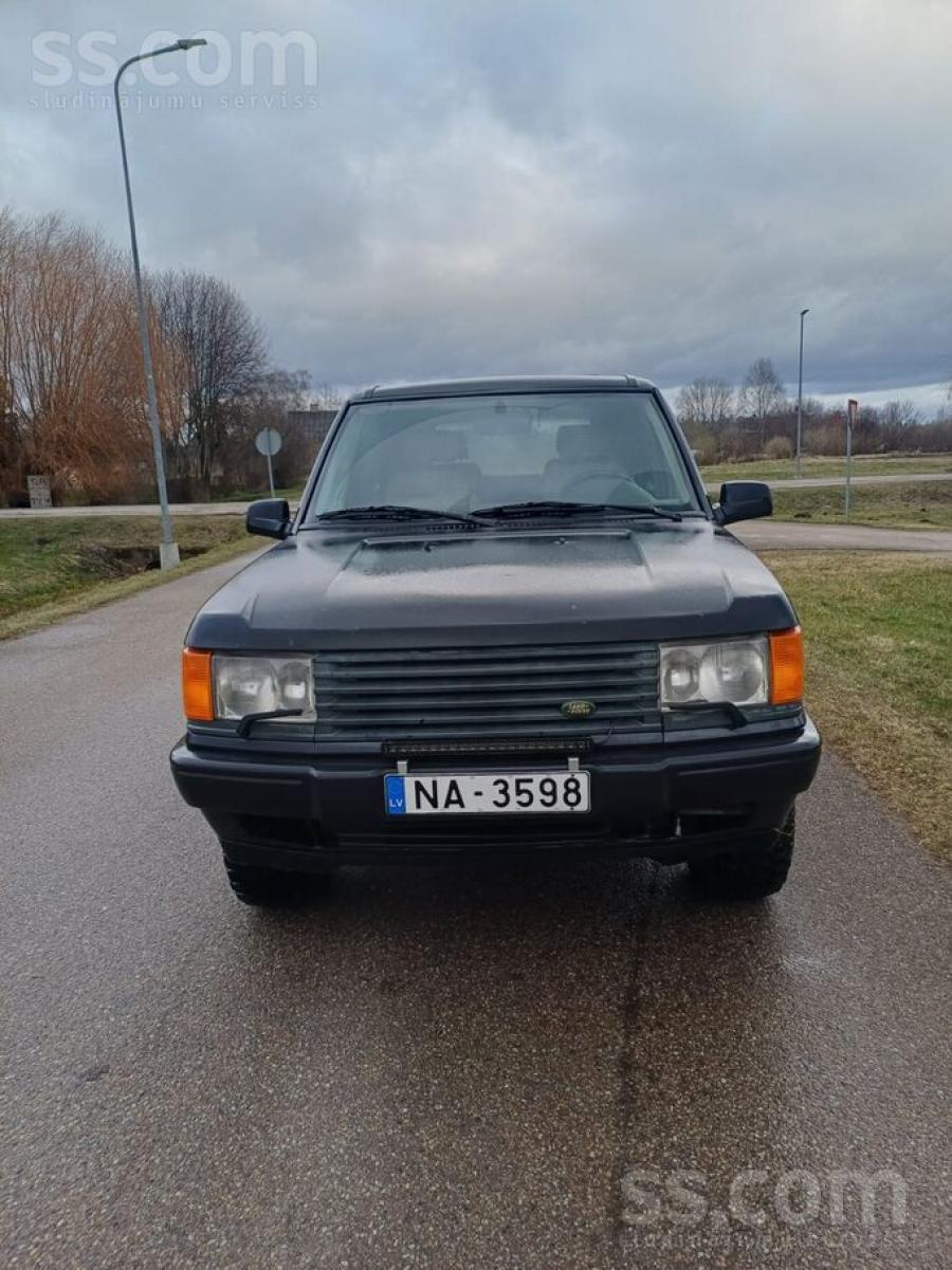 Melns Land Rover Range Rover 1998 Dobele, ar dzinēja tilpumu 2.50 L un nobraukumu 384 tūkst. km par 2200 €, foto 1 vietnē AUTOMOTO.COM.LV