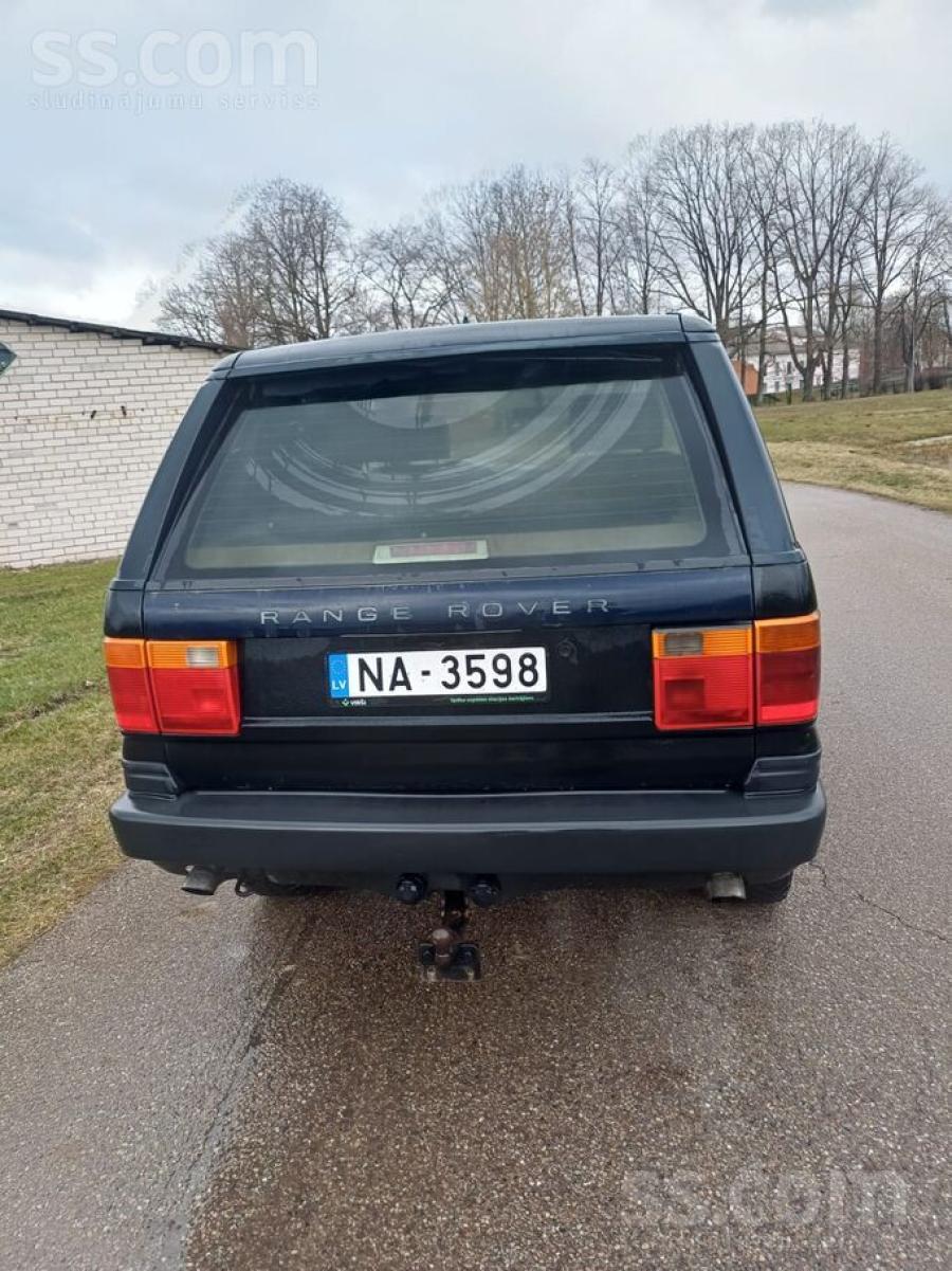 Melns Land Rover Range Rover 1998 Dobele, ar dzinēja tilpumu 2.50 L un nobraukumu 384 tūkst. km par 2200 €, foto 5 vietnē AUTOMOTO.COM.LV