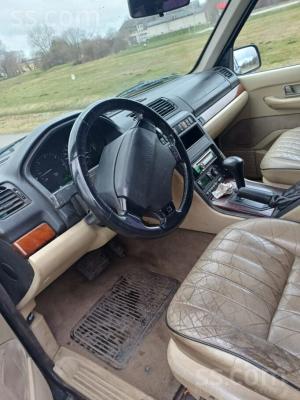 Melns Land Rover Range Rover 1998 Dobele, ar dzinēja tilpumu 2.50 L un nobraukumu 384 tūkst. km par 2200 €, foto 6 vietnē AUTOMOTO.COM.LV