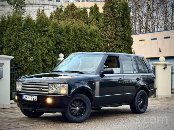 Black Land Rover Range Rover 2002 in Riga, with an engine capacity of 3.00 L and mileage of 318 thousand km for 4400 €, photo 2 on AUTOMOTO.COM.LV