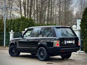 Black Land Rover Range Rover 2002 in Riga, with an engine capacity of 3.00 L and mileage of 318 thousand km for 4400 €, photo 9 on AUTOMOTO.COM.LV