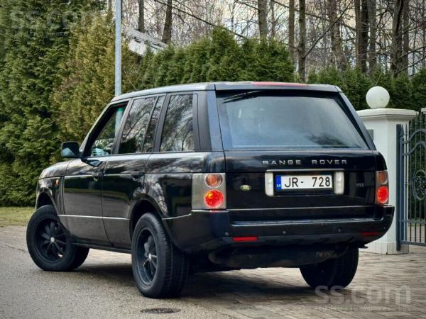 Black Land Rover Range Rover 2002 in Riga, with an engine capacity of 3.00 L and mileage of 318 thousand km for 4400 €, photo 10 on AUTOMOTO.COM.LV