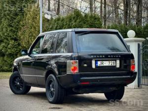 Black Land Rover Range Rover 2002 in Riga, with an engine capacity of 3.00 L and mileage of 318 thousand km for 4400 €, photo 10 on AUTOMOTO.COM.LV