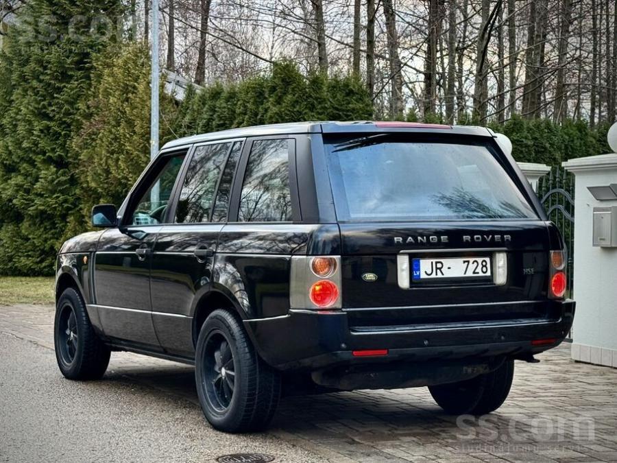 Black Land Rover Range Rover 2002 in Riga, with an engine capacity of 3.00 L and mileage of 318 thousand km for 4400 €, photo 18 on AUTOMOTO.COM.LV