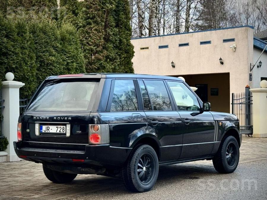Black Land Rover Range Rover 2002 in Riga, with an engine capacity of 3.00 L and mileage of 318 thousand km for 4400 €, photo 20 on AUTOMOTO.COM.LV