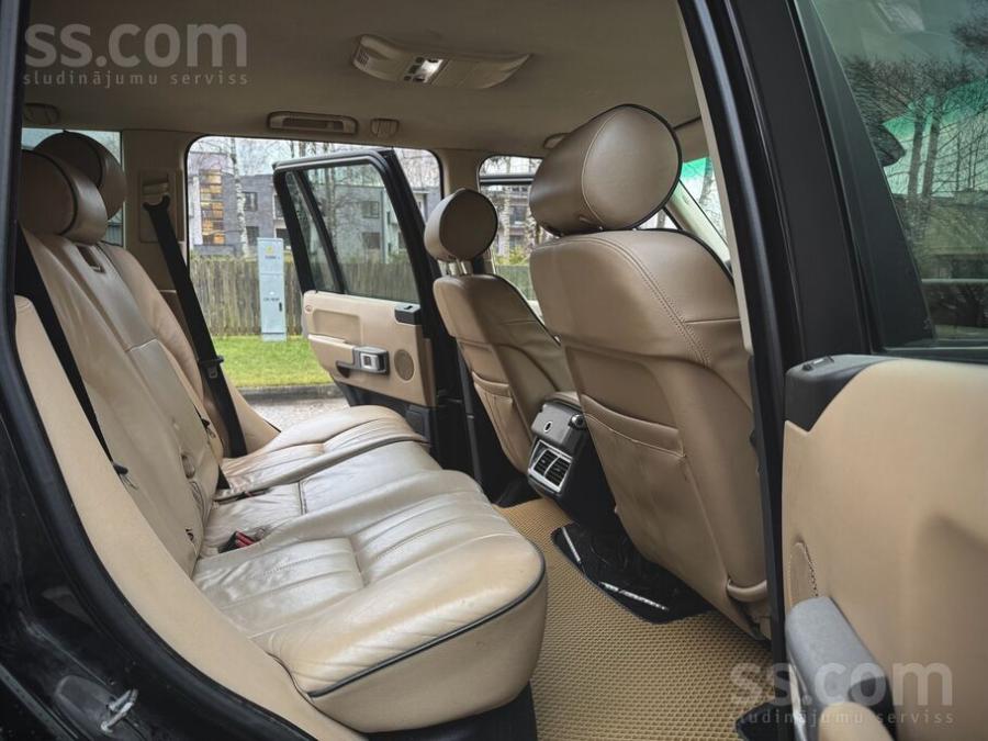 Melns Land Rover Range Rover 2002 Rīga, ar dzinēja tilpumu 3.00 L un nobraukumu 318 tūkst. km par 3800 €, foto 14 vietnē AUTOMOTO.COM.LV