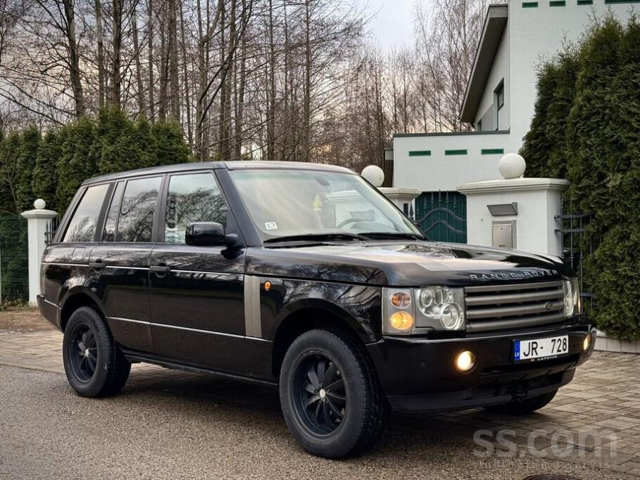 Melns Land Rover Range Rover 2002 Rīga, ar dzinēja tilpumu 3.00 L un nobraukumu 318 tūkst. km par 3800 €, foto 20 vietnē AUTOMOTO.COM.LV