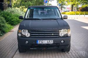 Melns Land Rover Range Rover 2002 Rīga, ar dzinēja tilpumu 4.40 L un nobraukumu 188 tūkst. km par 3990 €, foto 3 vietnē AUTOMOTO.COM.LV