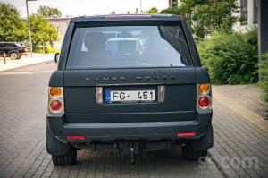 Melns Land Rover Range Rover 2002 Rīga, ar dzinēja tilpumu 4.40 L un nobraukumu 188 tūkst. km par 3990 €, foto 6 vietnē AUTOMOTO.COM.LV