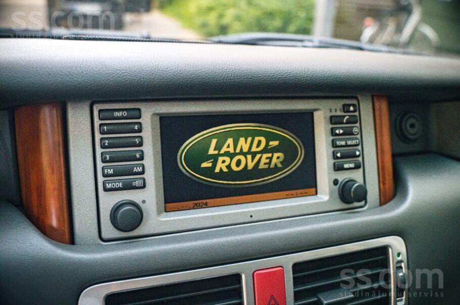 Melns Land Rover Range Rover 2002 Rīga, ar dzinēja tilpumu 4.40 L un nobraukumu 188 tūkst. km par 3990 €, foto 10 vietnē AUTOMOTO.COM.LV
