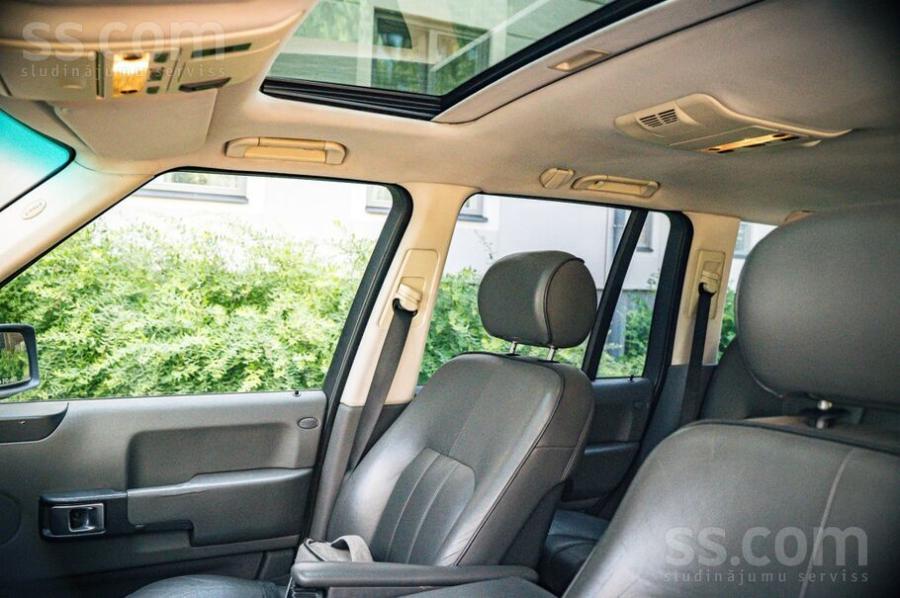 Melns Land Rover Range Rover 2002 Rīga, ar dzinēja tilpumu 4.40 L un nobraukumu 188 tūkst. km par 3990 €, foto 11 vietnē AUTOMOTO.COM.LV