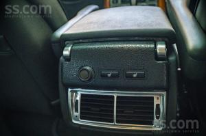 Melns Land Rover Range Rover 2002 Rīga, ar dzinēja tilpumu 4.40 L un nobraukumu 188 tūkst. km par 3990 €, foto 15 vietnē AUTOMOTO.COM.LV